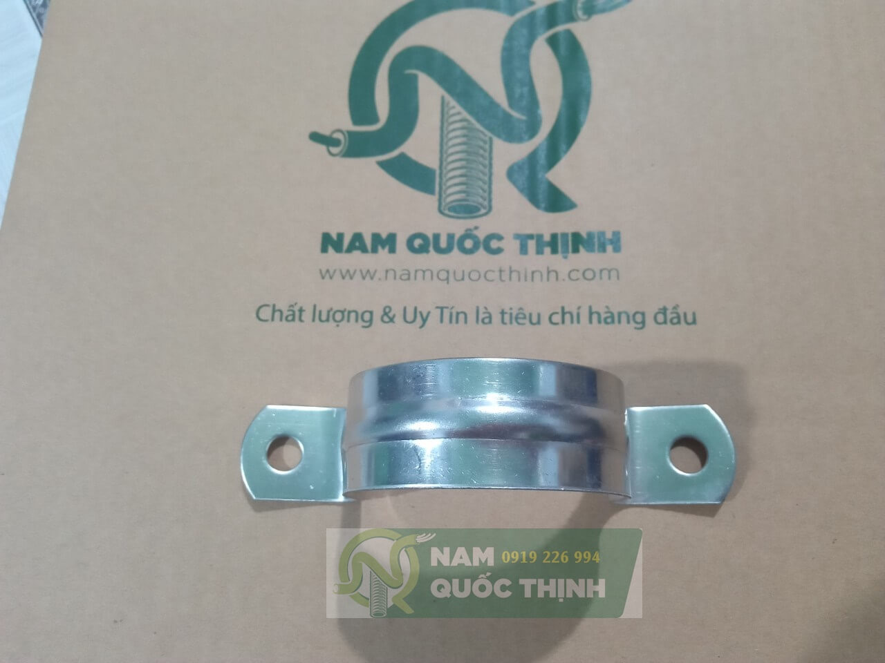 Đai Treo Ống Omega Phi 60
